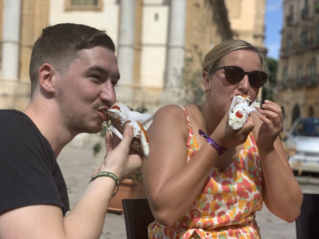CANNOLI, all you must know before landing in Sicily - Streaty